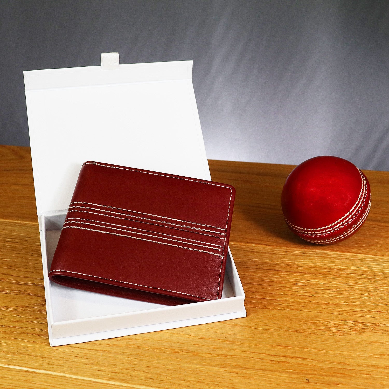 Personalised Cricket Gifts for Lovers & Fans | Monster Sporting Gifts
